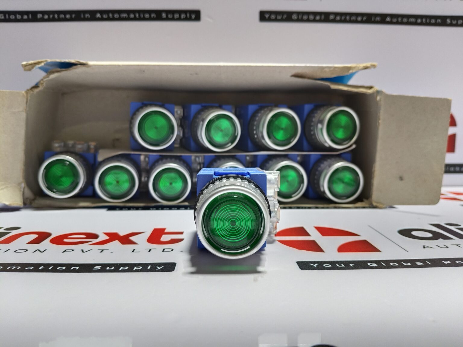 Lot Of 10x Yongsung YSNPBL3-024A illuminated push button switch AC250V ...