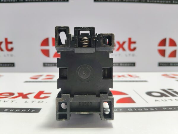 Hyundai HMC 20 magnetic contactor 25A Coil 110-120V (Crack ...